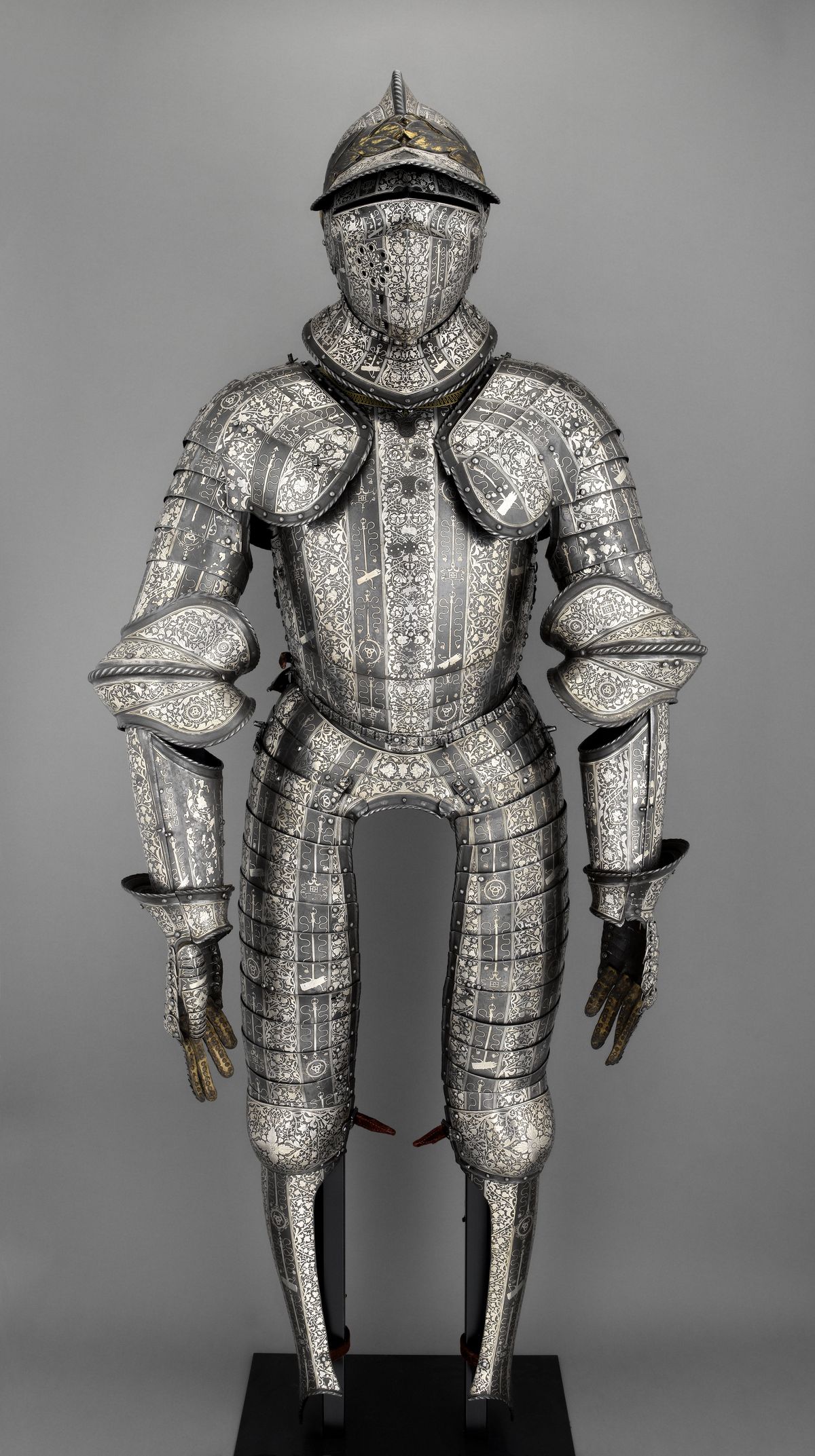 « Armure du dauphin » attribuée au futur Henri II - Musée de l'Armée