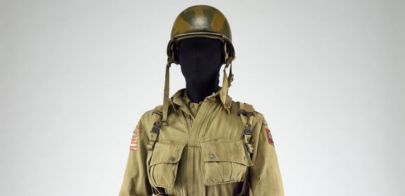 6 juin 1944 - Un parachutiste du débarquement en Normandie - Musée de l ...